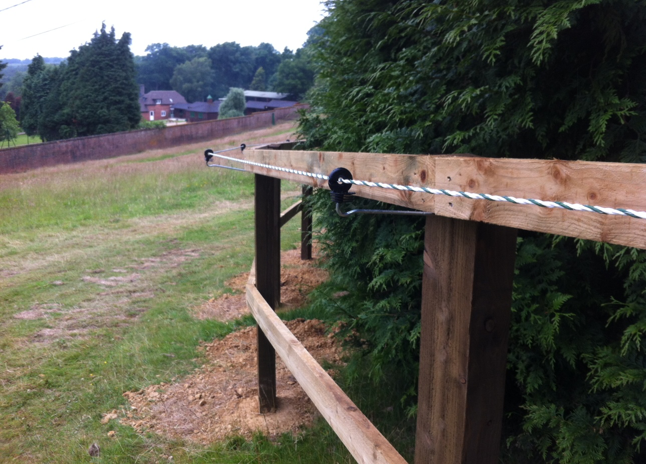 How To Install Electric Fence Standoffs at Daniel Shears blog